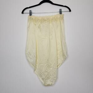 vassarette | Tops | Nwt Vintage Vassarette Strapless Lace Bodysuit Slip ...
